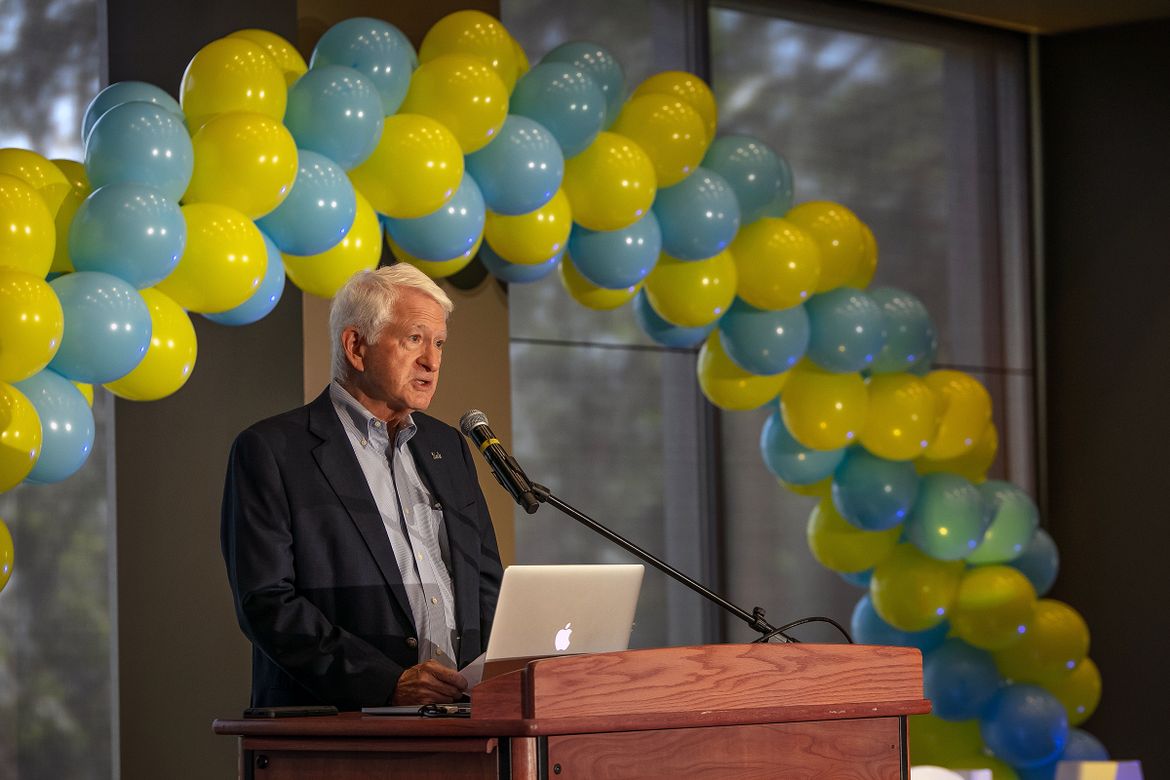 Photo | Chancellor Gene Block at College Corps swearing-in ceremony | UCLA