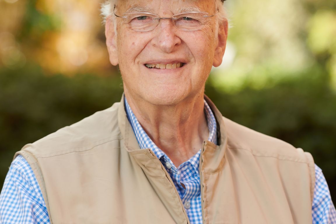 Peter Narins receives award for research on how animals hear sounds | UCLA