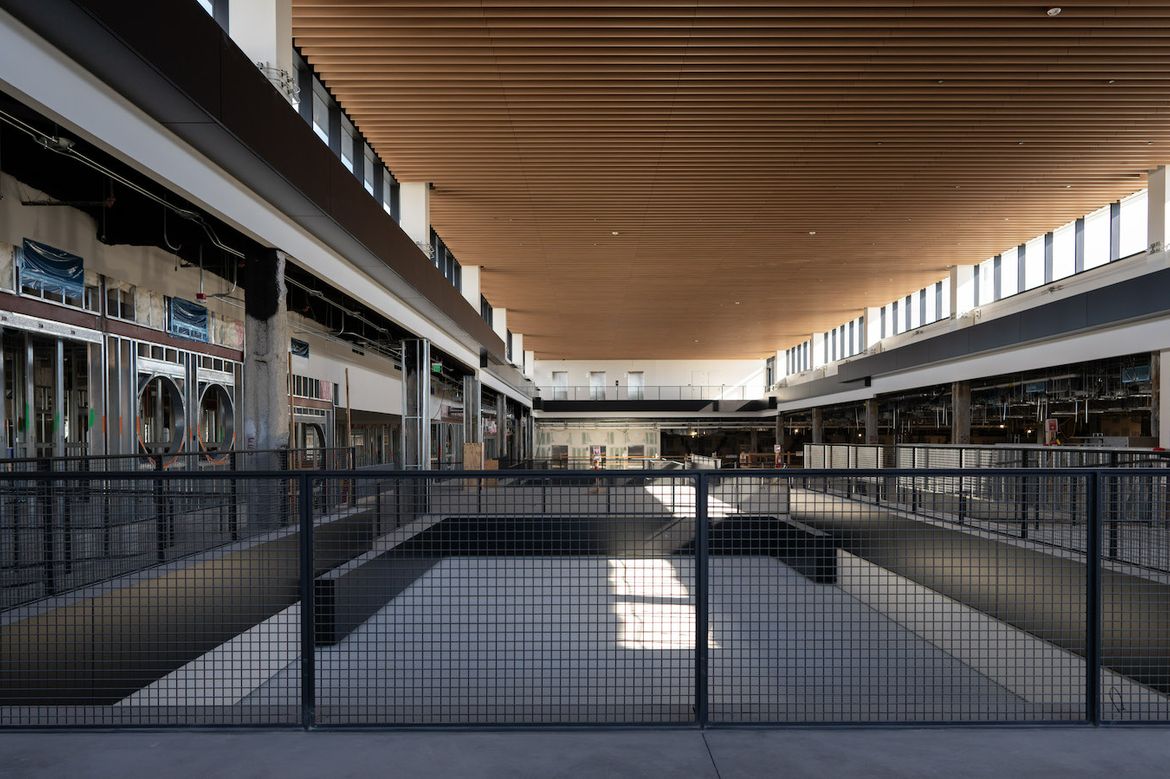 Photo | Wide view of interior of former Westside Pavilion shopping mall ...