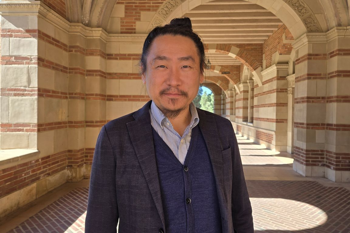 Sixiang Wang honored for book reframing 3 centuries of Korea-China relations | UCLA