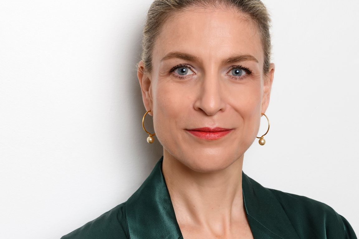 Hammer Museum names Zoë Ryan as its new director | UCLA