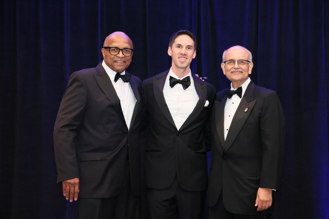Justin Wagner inducted into ACS Academy of Master Surgeon Educators | UCLA