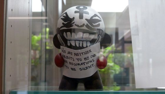 Parish Library displays vinyl art 'Outside the Margins': UNM Newsroom