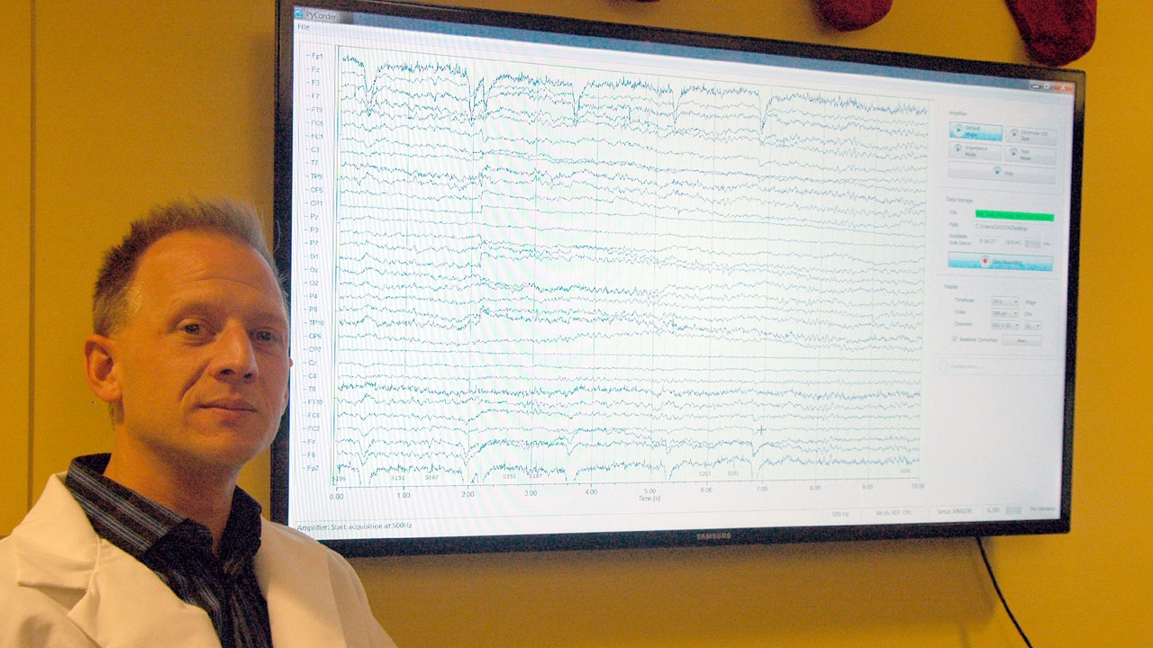 UNM researchers design patient repository for more effective EEG ...