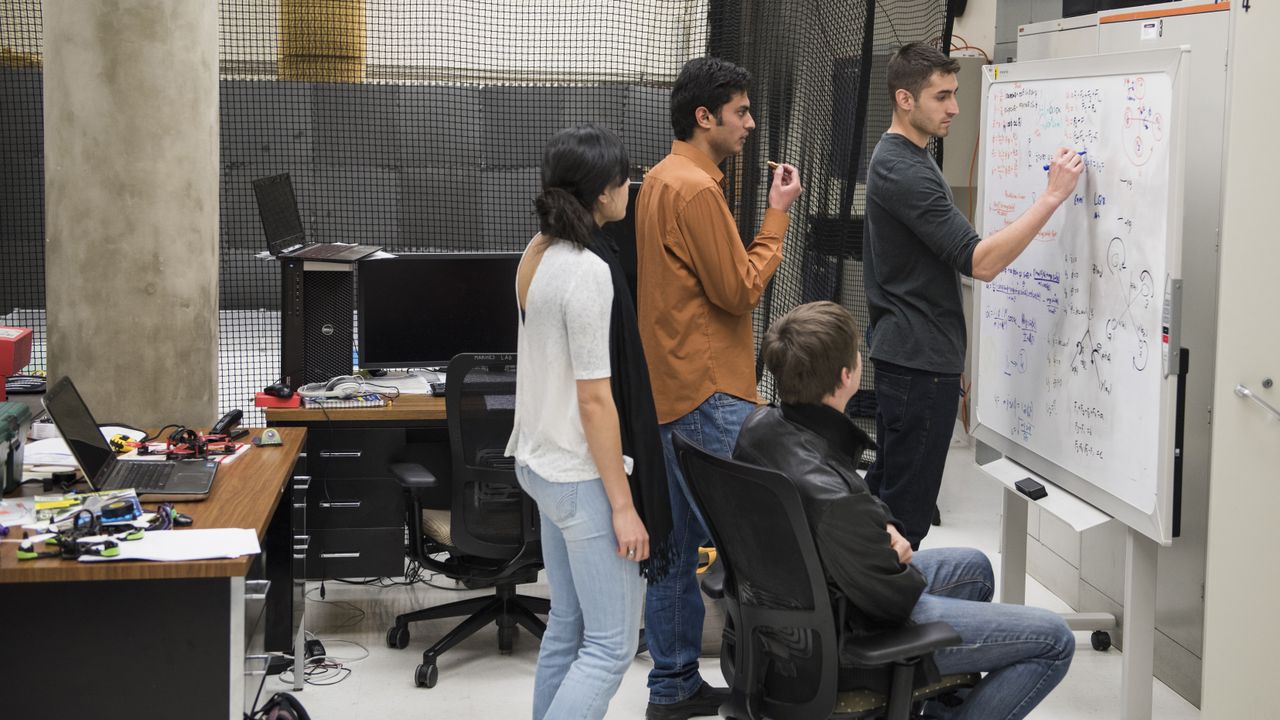 UNM STEM initiatives prove vital for minority success | UNM UCAM Newsroom