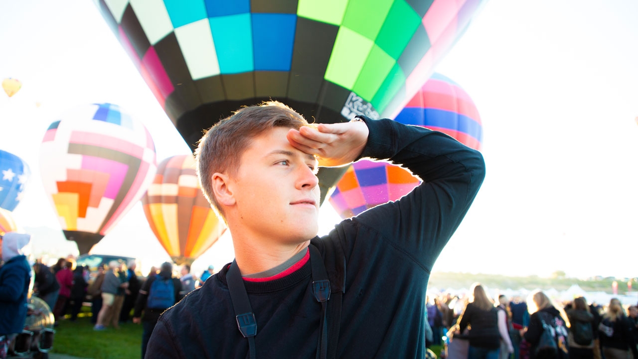 UNM students rise with hot air balloons | UNM UCAM Newsroom