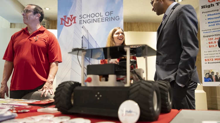 New event connects students with engineers: UNM Newsroom