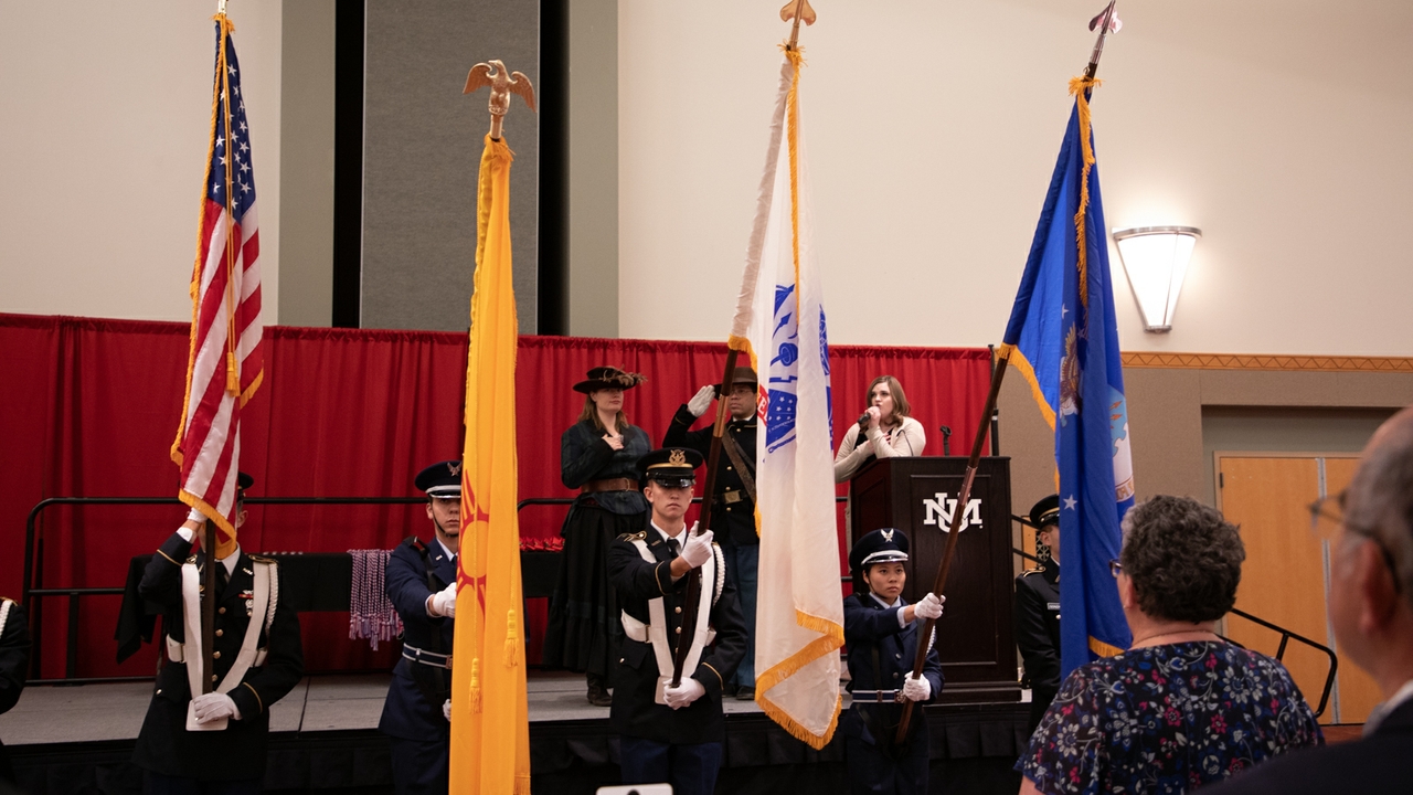 Student Veterans recognized at VMRC Graduation | UNM UCAM Newsroom