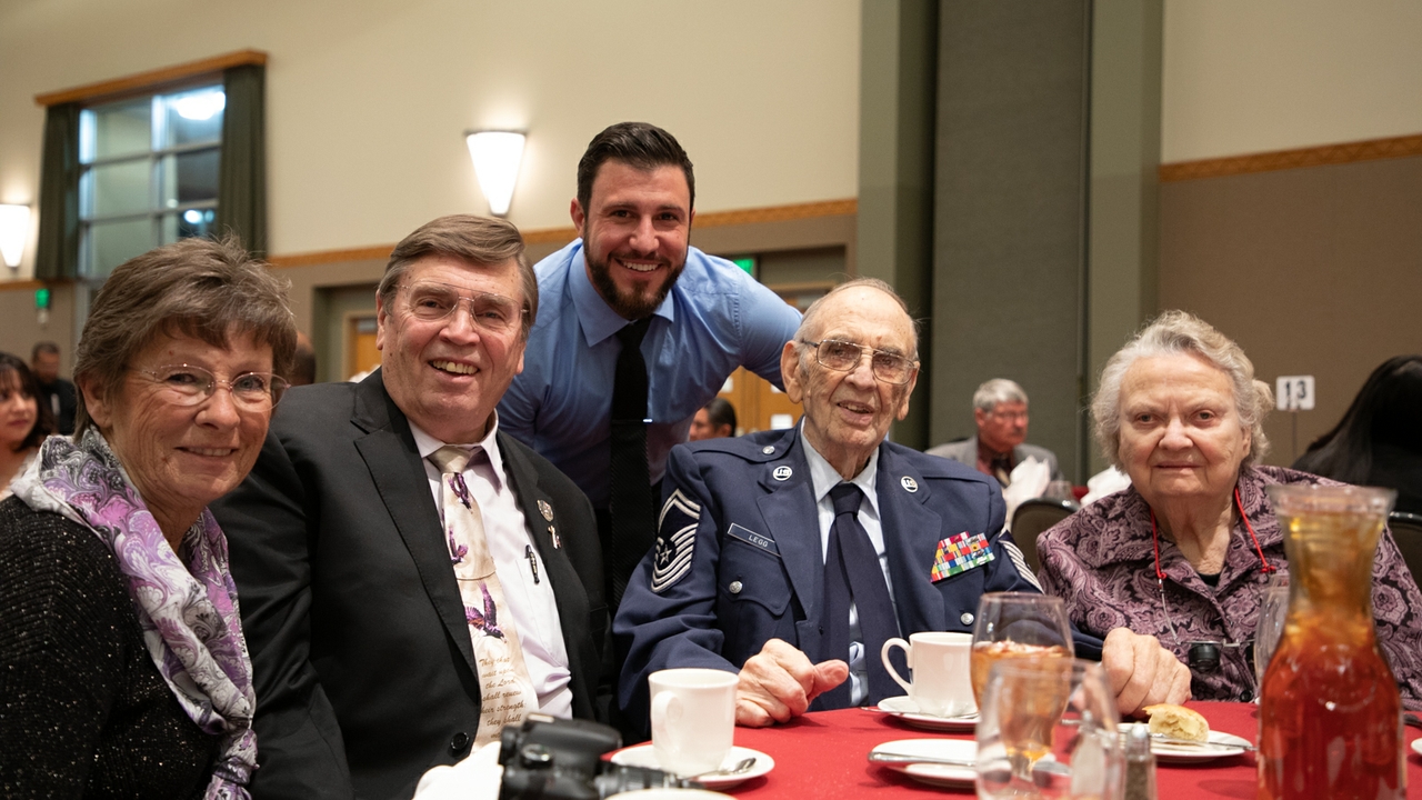 Student Veterans recognized at VMRC Graduation | UNM UCAM Newsroom