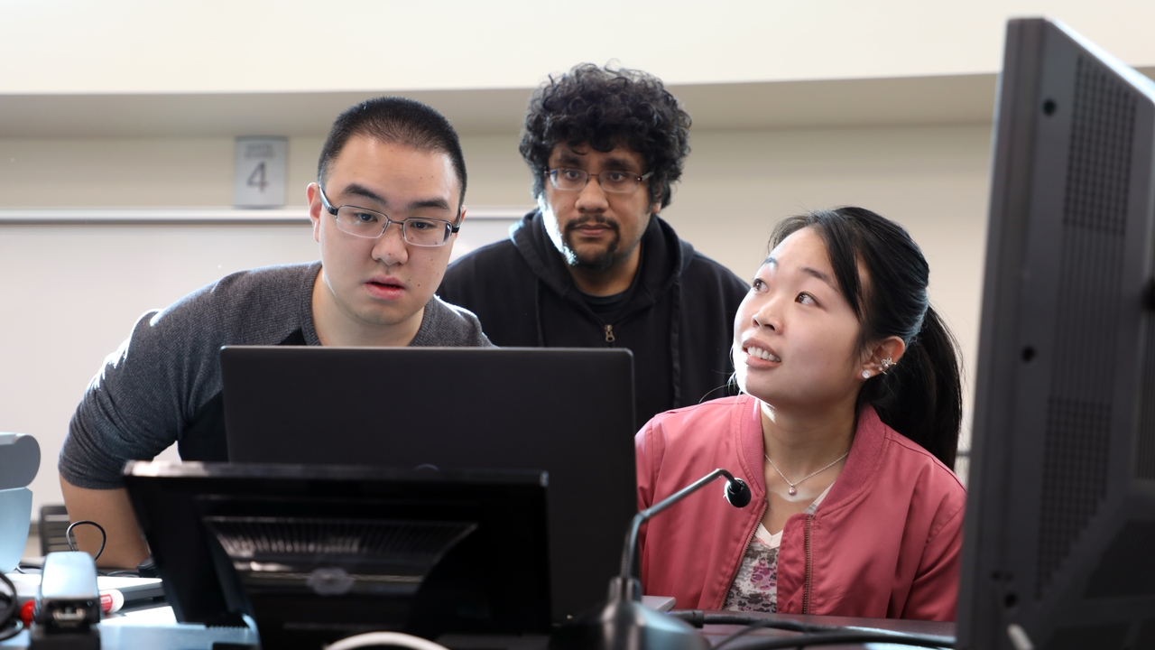 UNM students engineer assistants of the future: UNM Newsroom