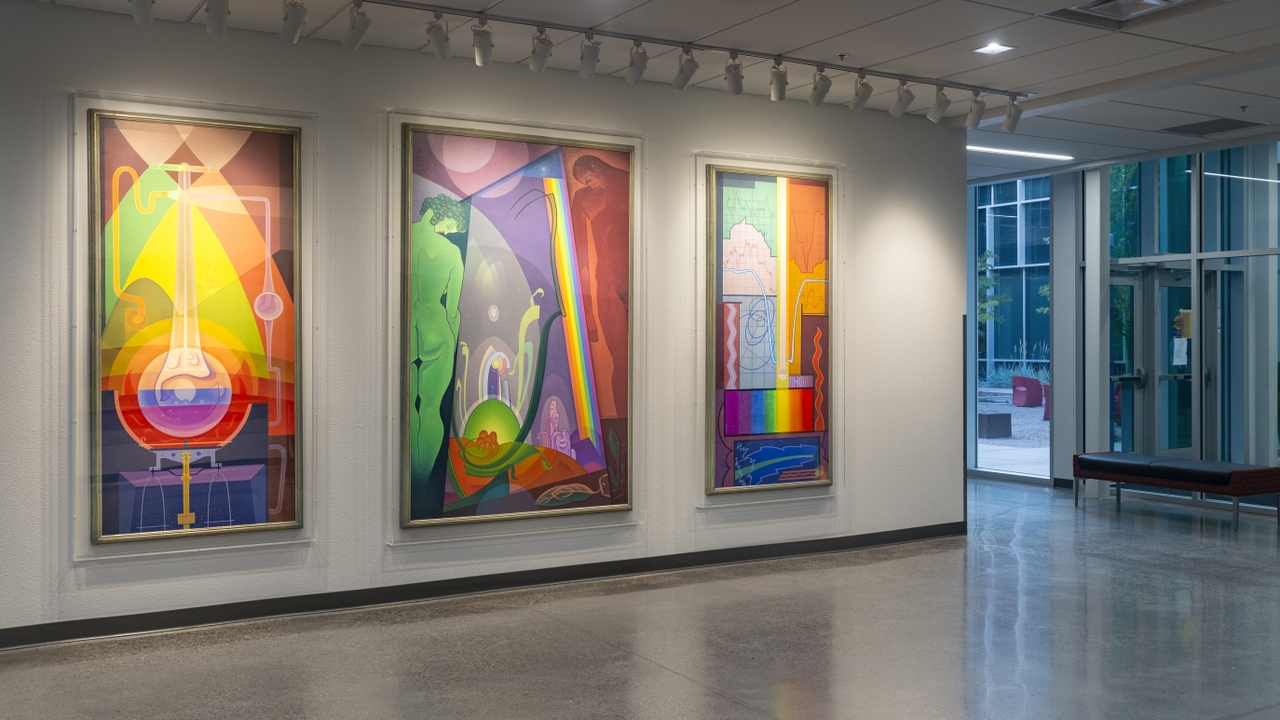 New PAÍS art installation welcomes back students | UNM UCAM Newsroom