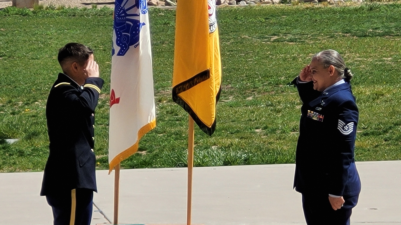 UNM Army ROTC commissions 11 new officers | UNM UCAM Newsroom