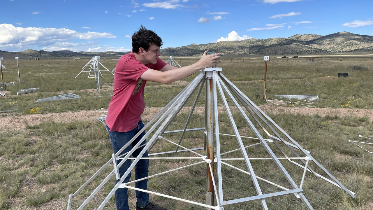 University of New Mexico Physics and Astronomy students contribute to ...