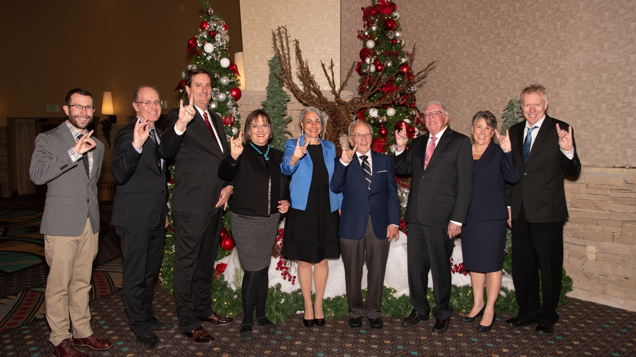 UNM Engineering honors eight with Distinguished Alumni Awards: UNM Newsroom