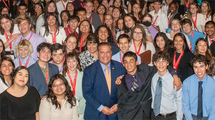 UNM hosts high school leadership program in partnership with National ...