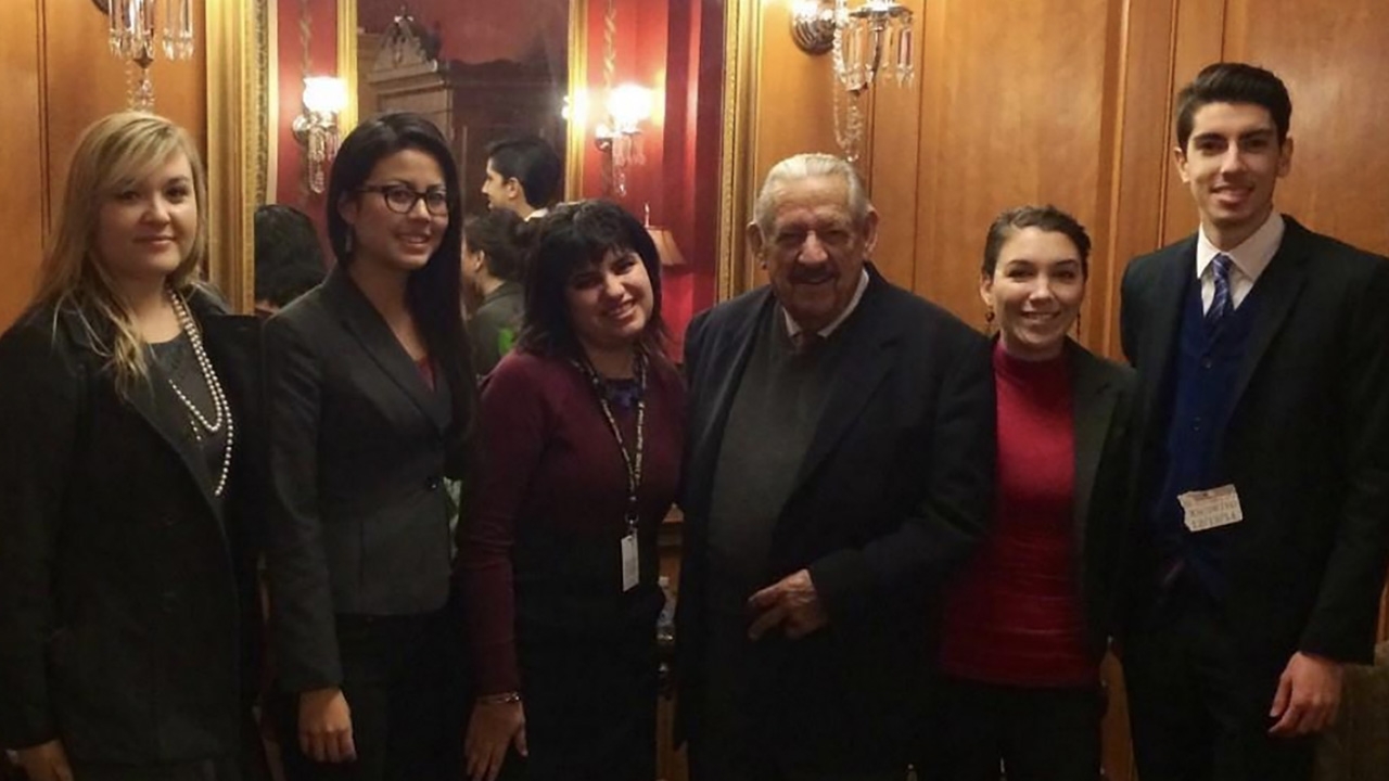 UNM professor emeritus, former U.S. Senator Fred Harris dies | UNM UCAM ...