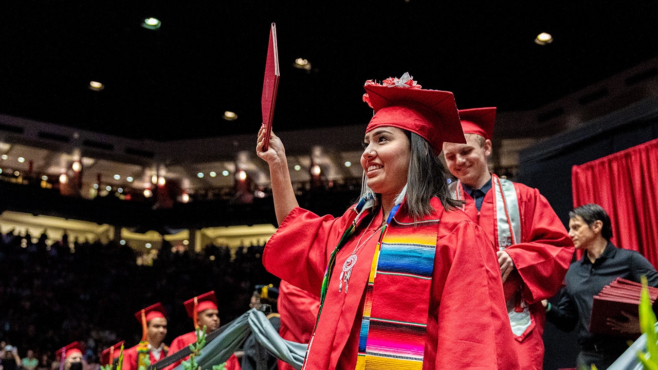 UNM Spring Commencement set for May 11 | UNM UCAM Newsroom