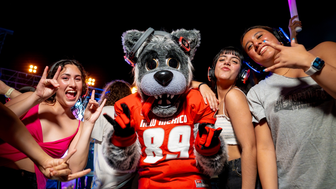 Sights & lights return to UNM campus for Silent Lights 2024 | UNM UCAM ...