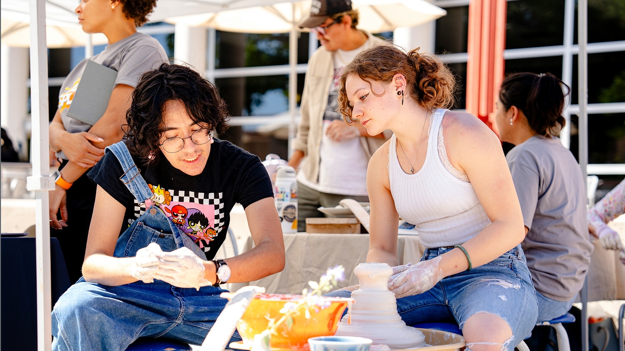 UNM Fine Arts hosts third annual ARTSSPLASH Sept. 25: UNM Newsroom