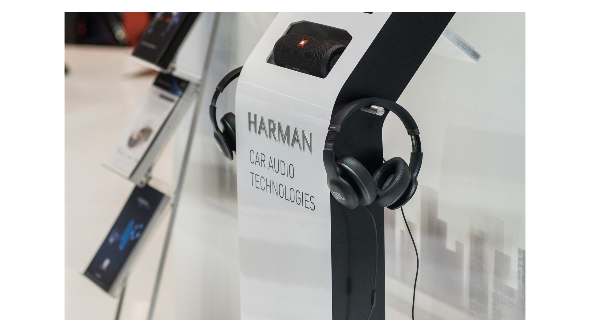 Connecting Drivers and Passengers of Today with In-Car Audio and ...