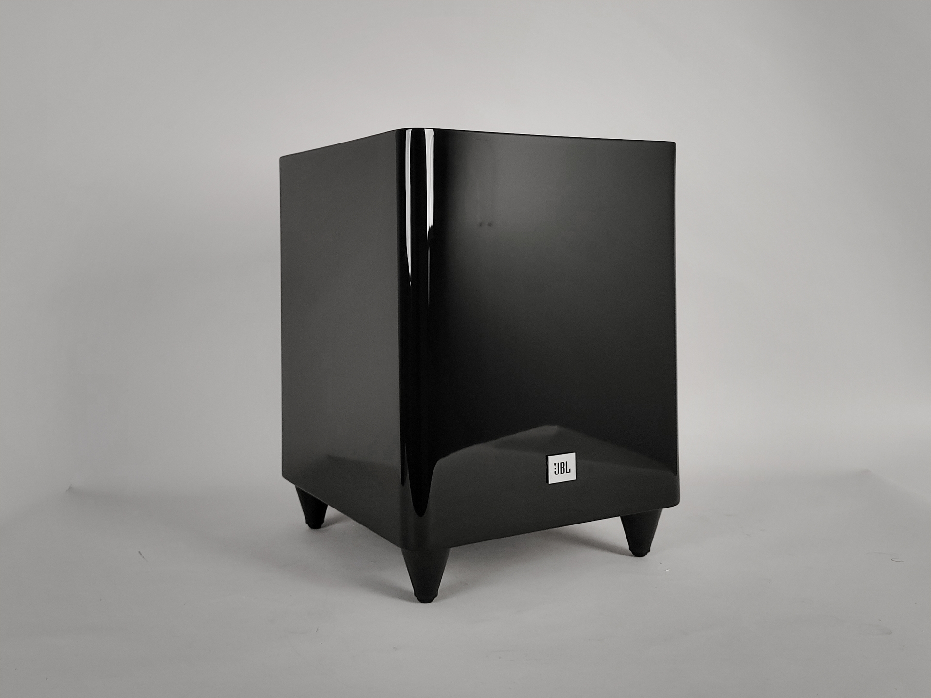 JBL Introduces the SUB80P Powered Subwoofer Featuring Wireless ...