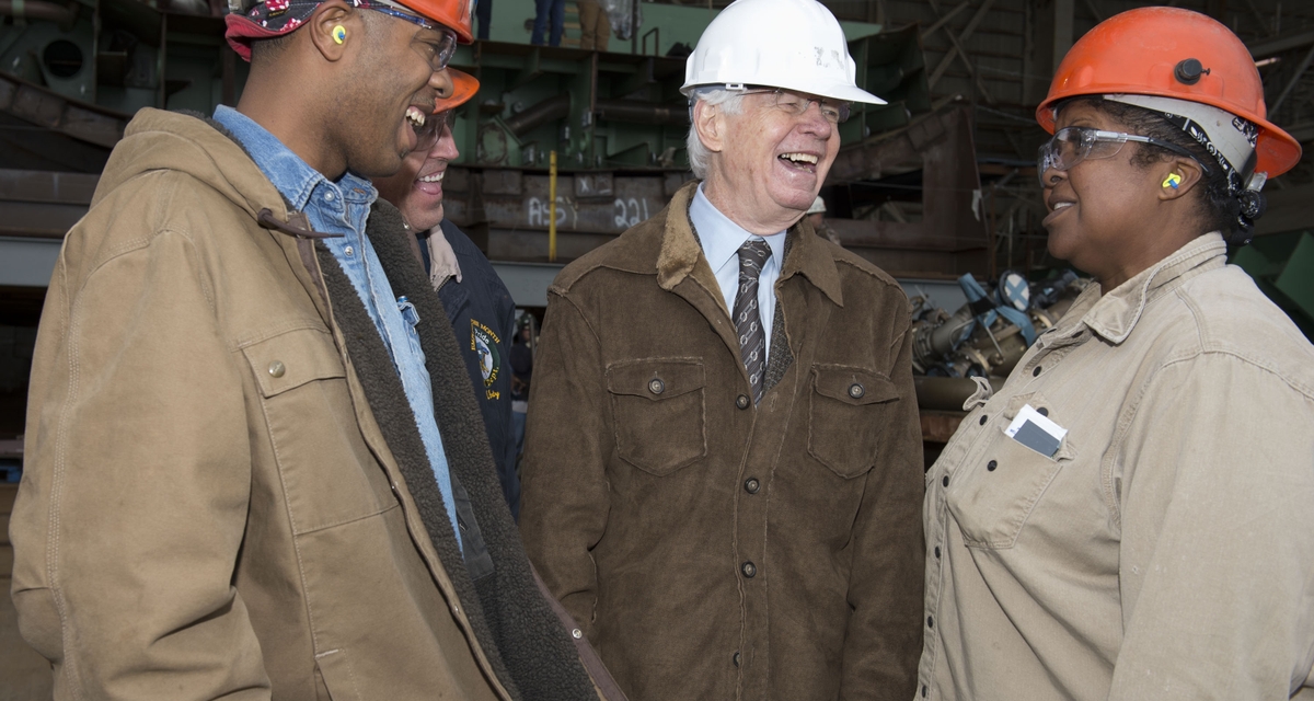 Photo | U.S. Sen. Thad Cochran Tours Ingalls Shipbuilding | HII News