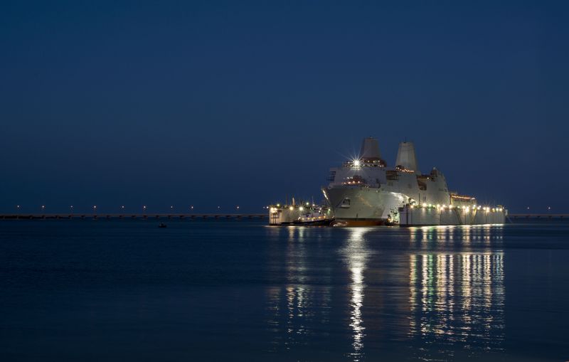 Photo | John P. Murtha (LPD 26) Launched | HII News