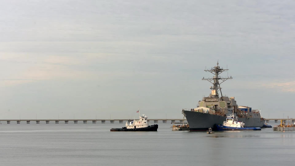 Now this is a Warship: The USS Paul Ignatius - DDG-117 | Pakistan Defence