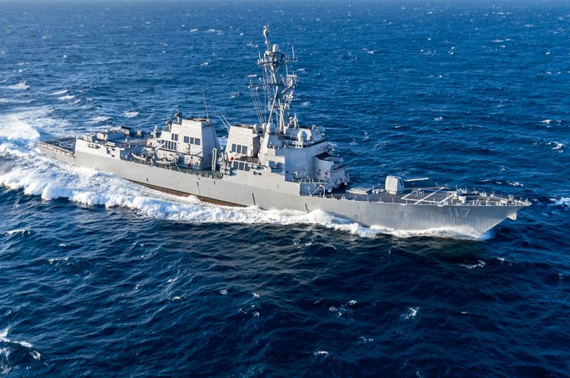 Photo | Paul Ignatius (DDG 117) at Sea | HII News