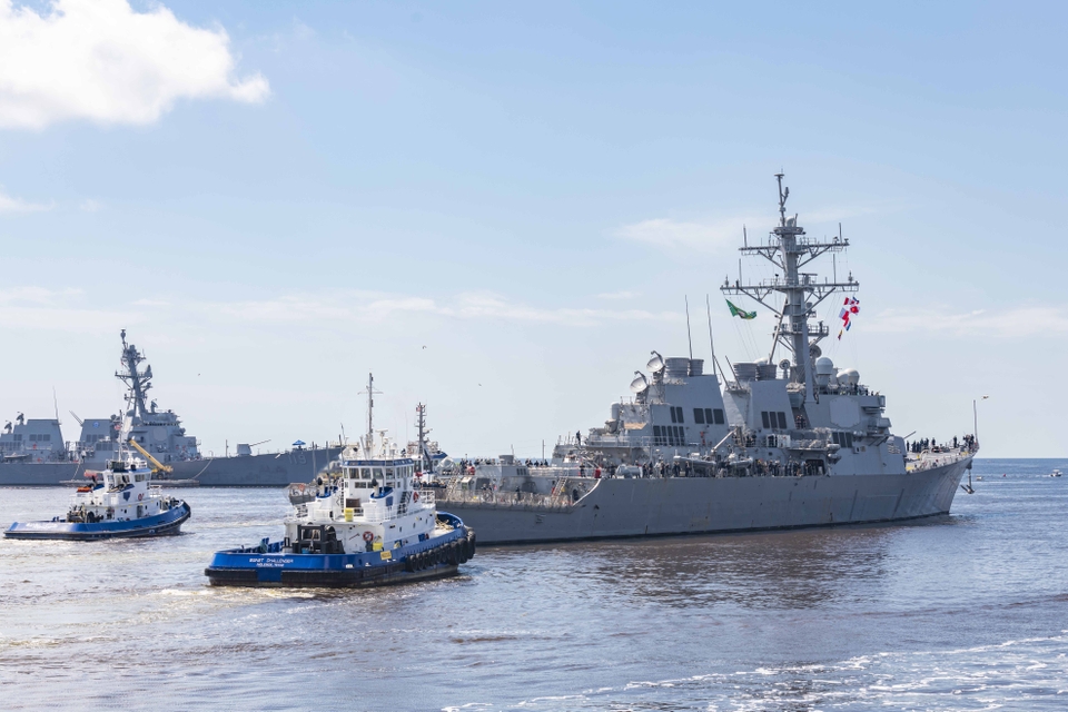 Photo | DDG 62 Sail Away | HII News