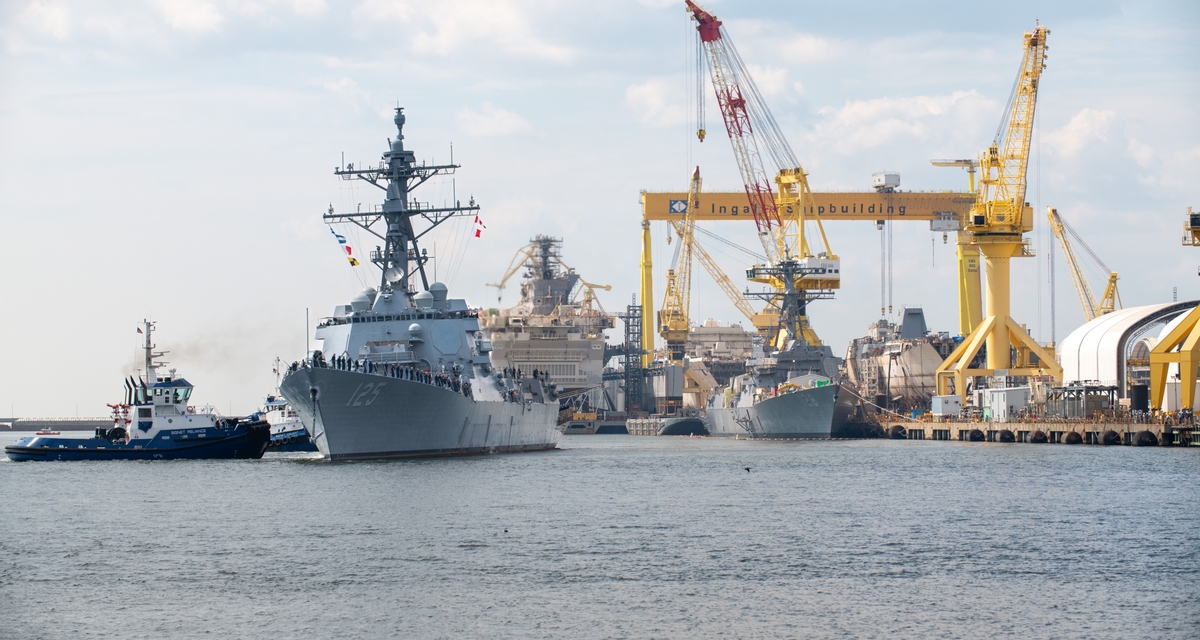 Photo | Jack H. Lucas (DDG 125) Departs Ingalls Shipbuilding | HII News
