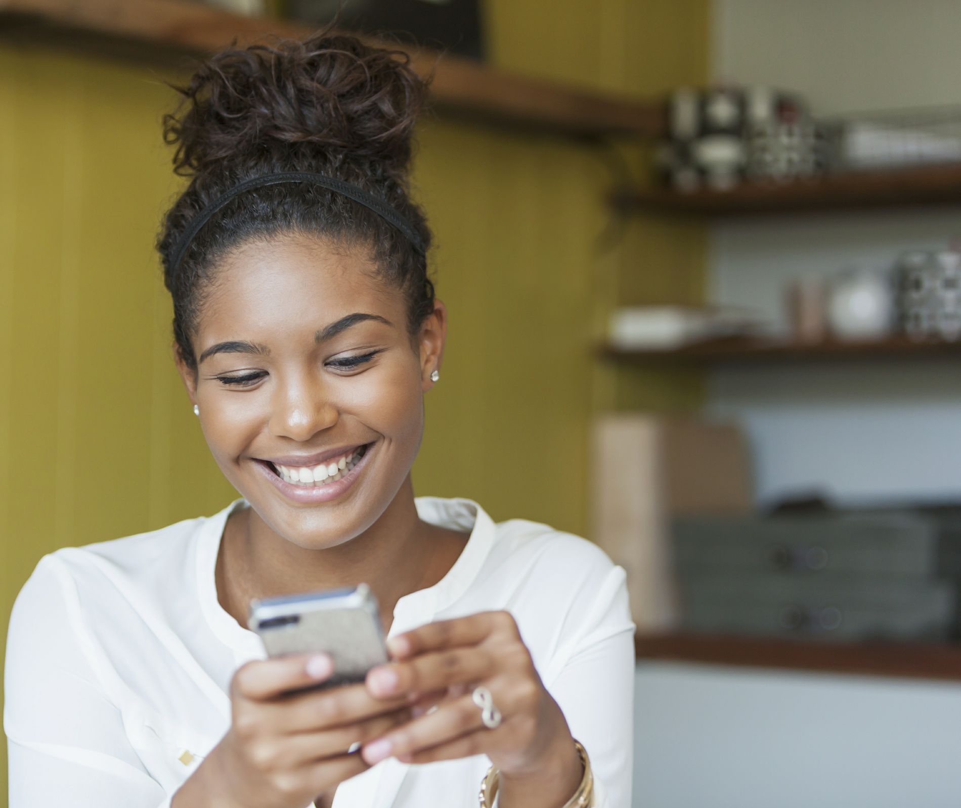 Associated Bank introduces new digital checking option to on-the-go ...