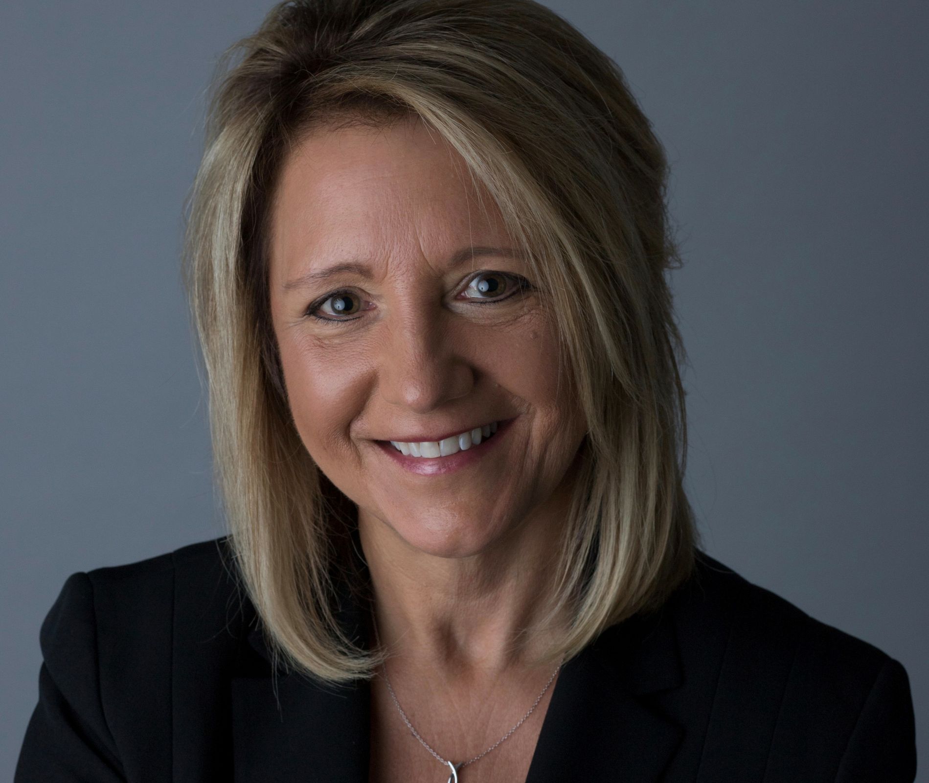 Associated Bank welcomes Amber Frantz as vice president, relationship ...