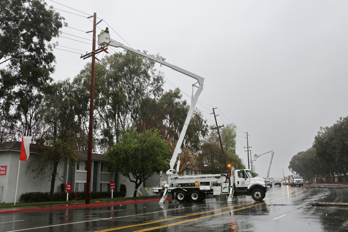Thank a Lineman on National Lineworker Appreciation Day | Energized by ...