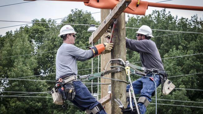85 Duke Energy linemen to compete at world competition | Duke Energy ...