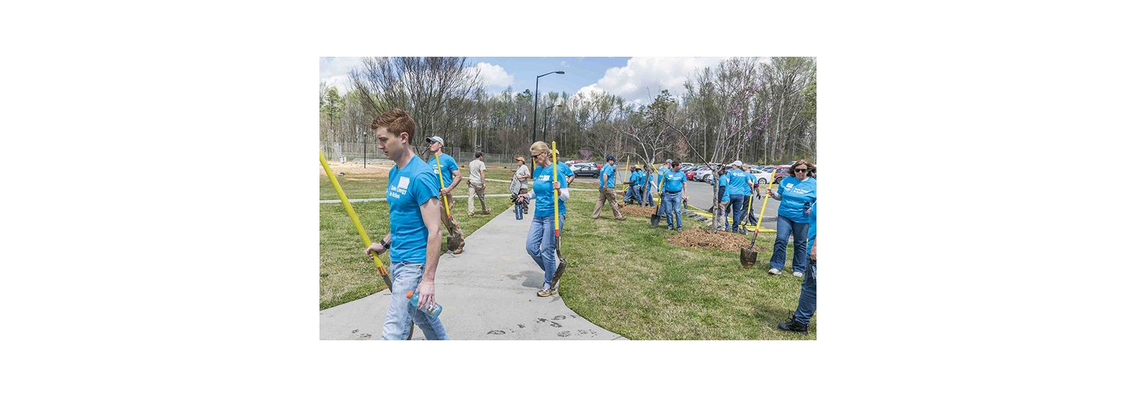 Photo | 002-PS_PlantTrees | Duke Energy | illumination