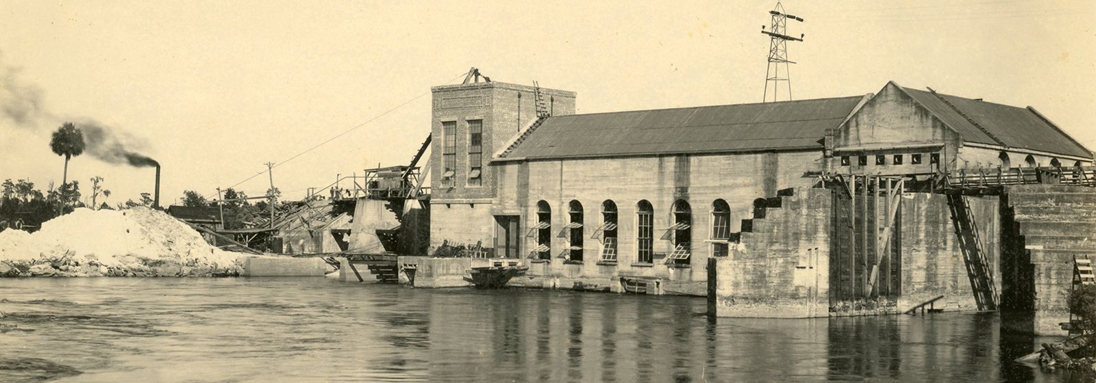 Retro photos: Power plants and big machines | Duke Energy | illumination