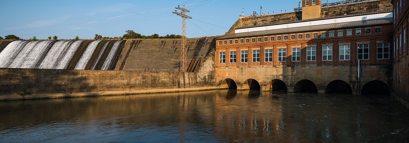 Video: A makeover for a hydro plant generator | Duke Energy | illumination