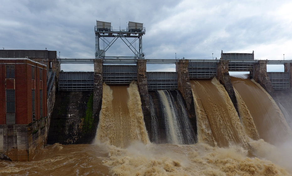 How Duke Energy manages high-water events to protect dams and ...