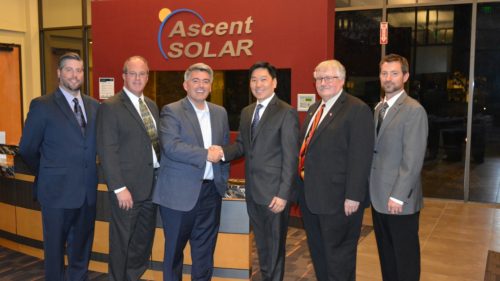 NewMediaWire | Ascent Solar honored by visit from US Senator Gardner