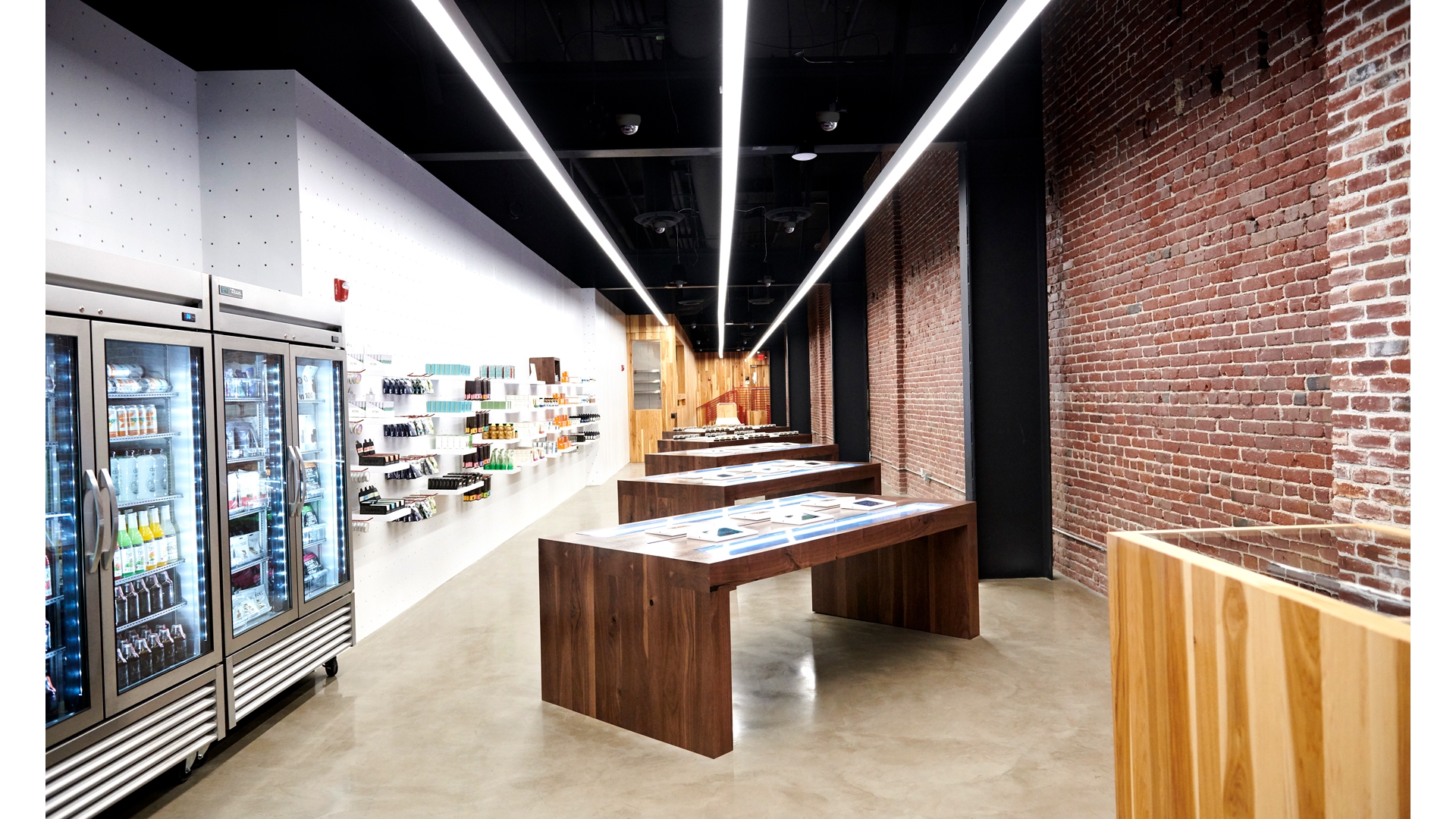 NewMediaWire | MedMen: Strategically Building a Leading Cannabis Brand ...