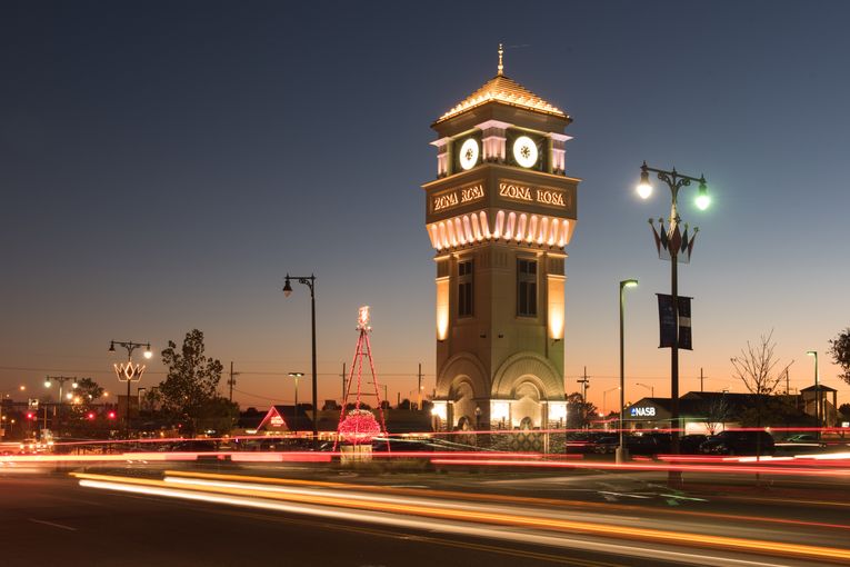 ZONA ROSA | Visit KC