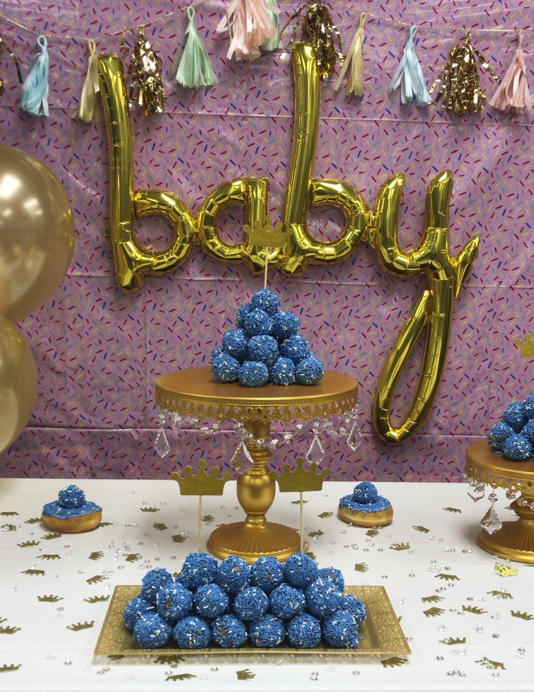 How to Throw a Dunkin’-Inspired “Baby Sprinkle” Fit for Royalty | Dunkin'