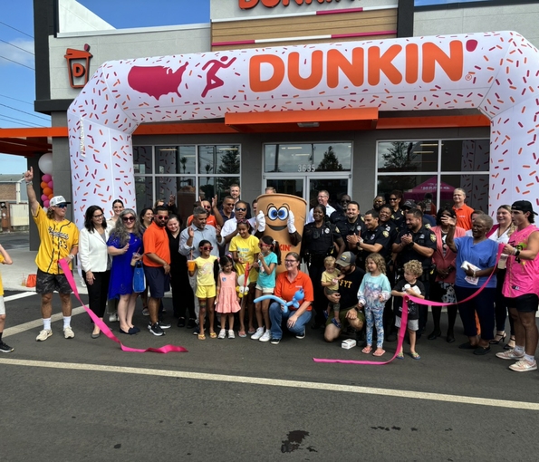 Dunkin’ Celebrates July 4th with 4,000th NextGen Location | Dunkin'