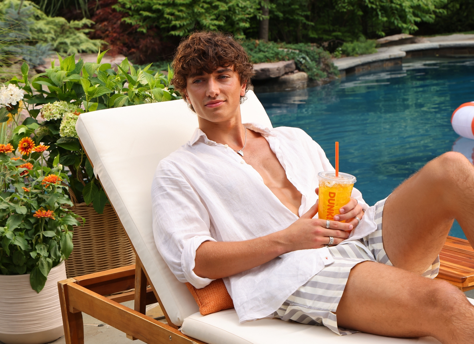 DUNKIN’® CROWNS GAVIN CASALEGNO ‘KING OF SUMMER’ WITH THE LAUNCH OF NEW GOLDEN HOUR DUNKIN ...