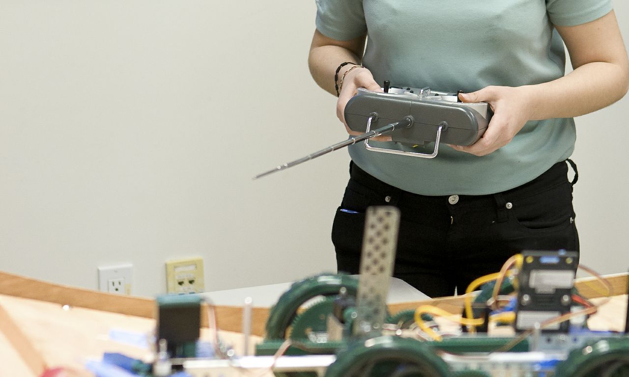 Photo Release -- Northrop Grumman Concludes Annual WORTHY Mentoring Program in Woodland Hills ...