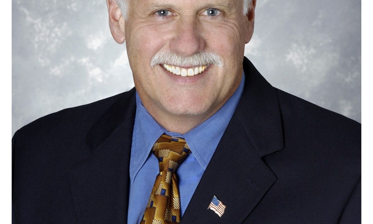 Eric Howell's Instagram, Twitter & Facebook on IDCrawl