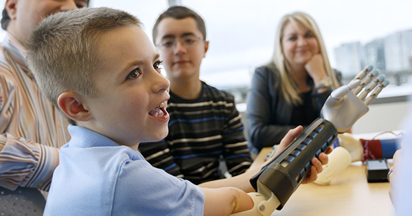 Custom design improves the aesthetic of prosthetic for kids | OHSU News
