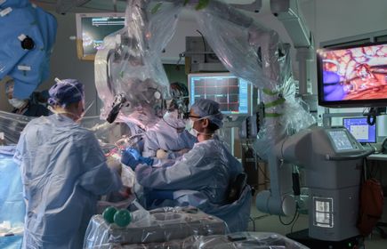 Patients awake, taking active role during brain surgery | OHSU News