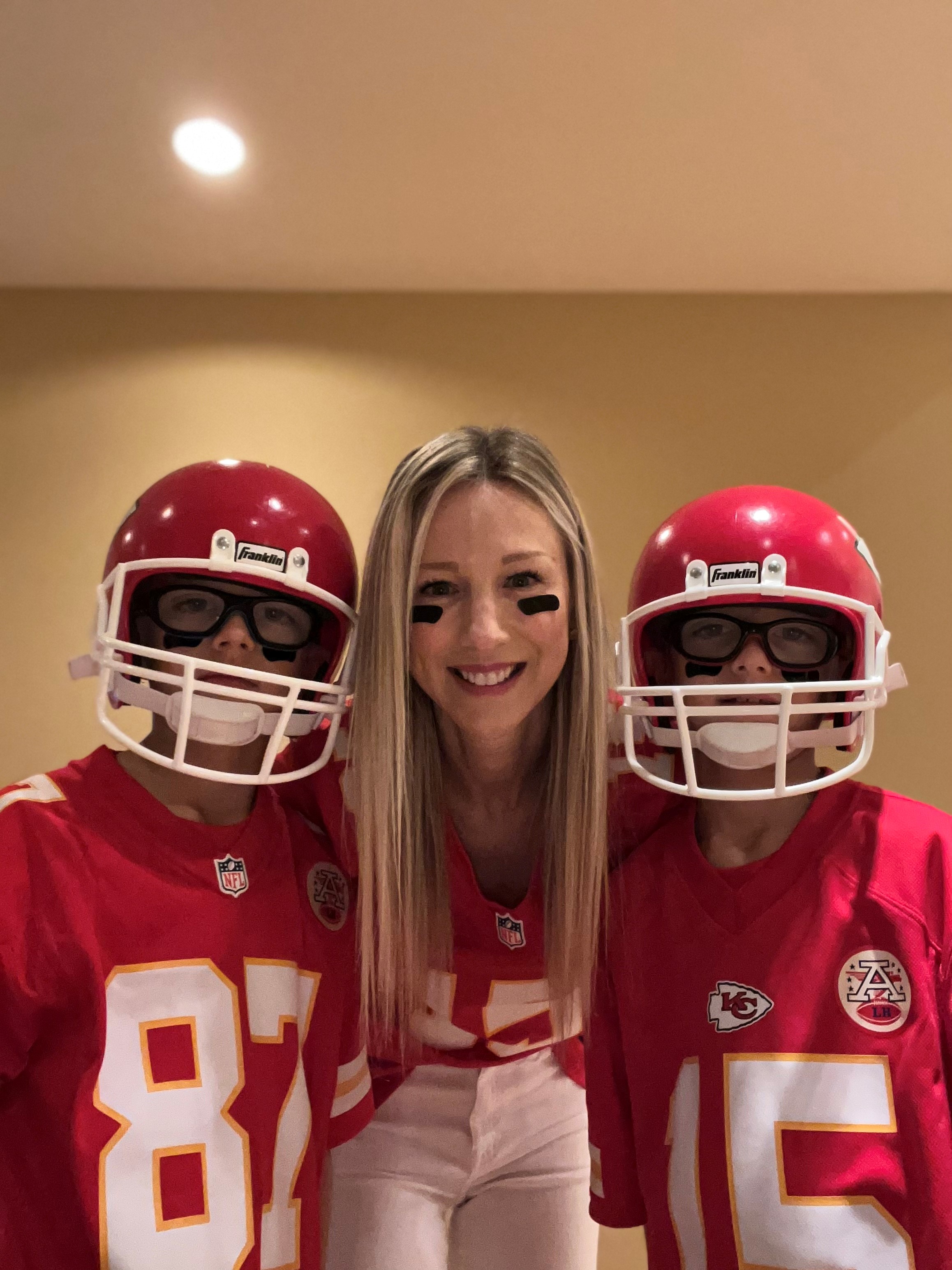 Un equipo lleva adelante la primera cirugía de la columna vertebral en ...